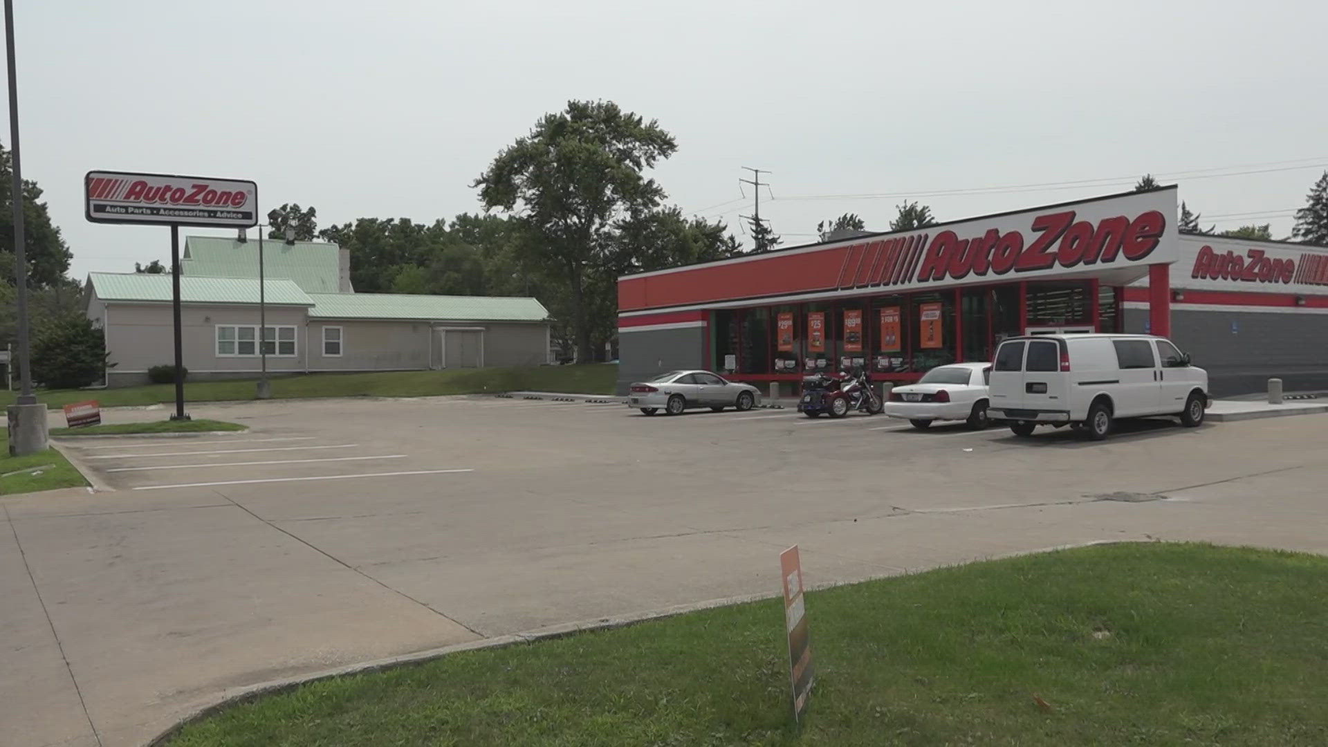 Woman shot and killed outside Bedford AutoZone; suspect arrested nearby ...