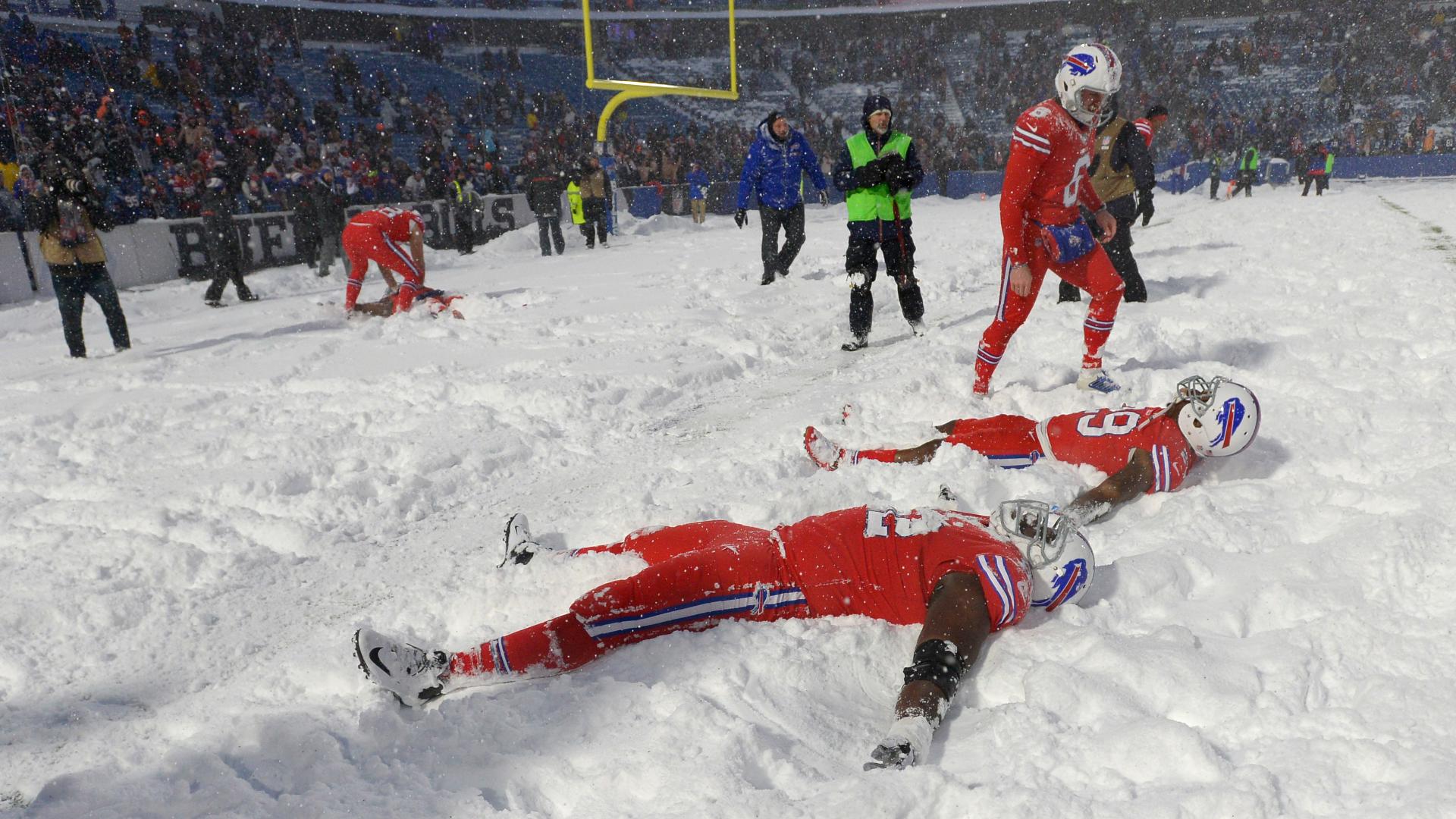 The most notable 'snow games' in NFL history | wkyc.com