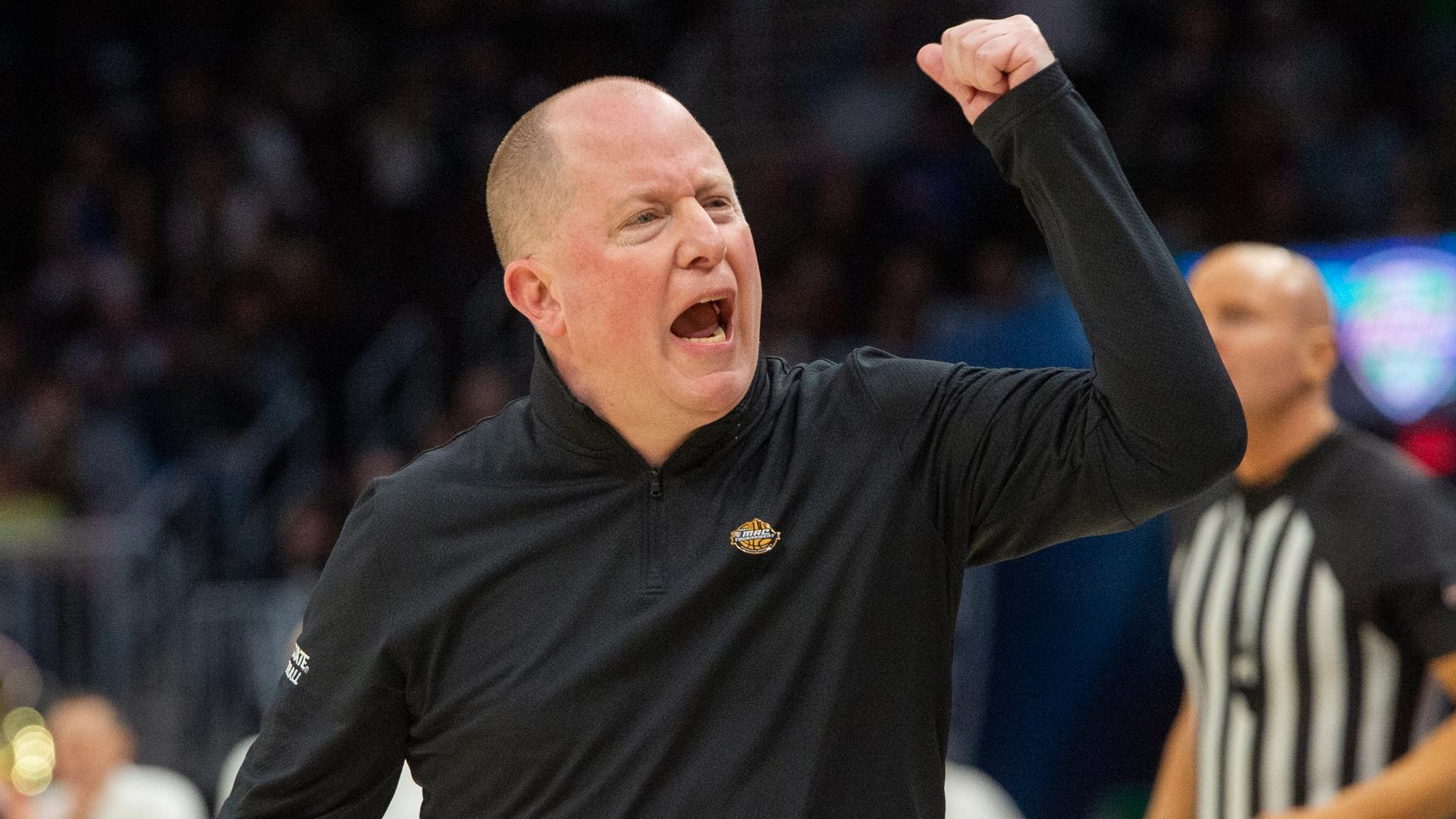Kent State men's basketball coach Rob Senderoff agrees to new 6-year ...