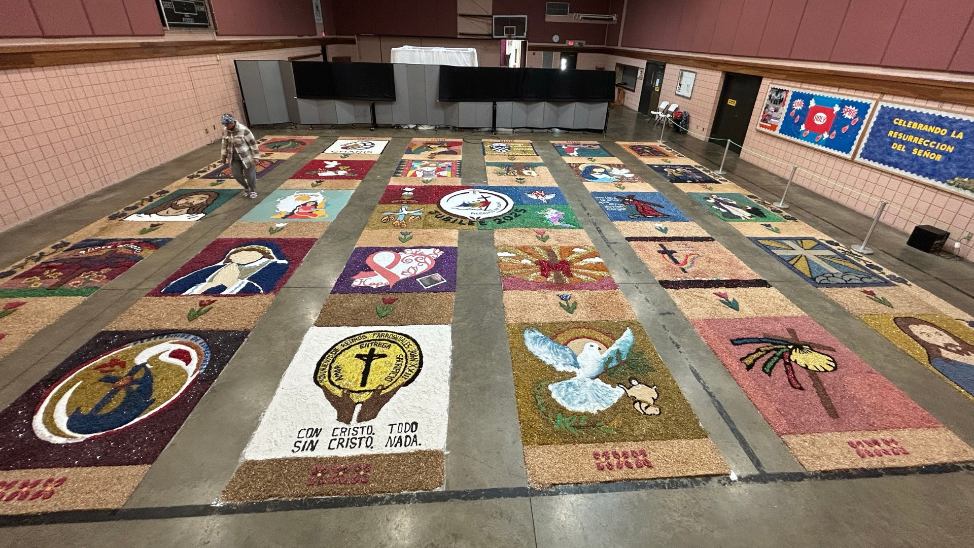 Holy Week sawdust rug tradition continues La Sagrada Familia Parish in ...