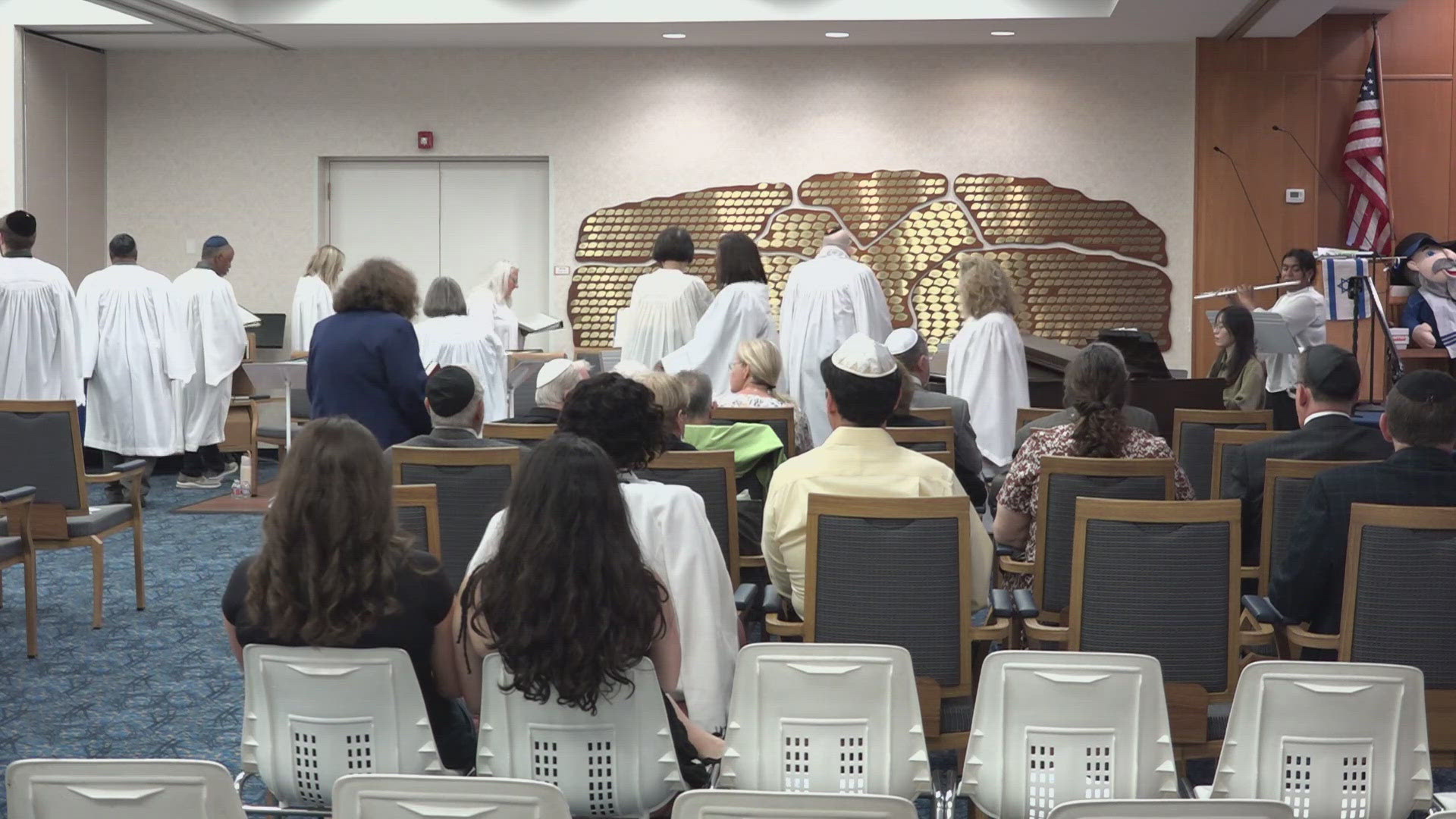 Temple Israel Ner Tamid in Mayfield Heights celebrates first night of ...