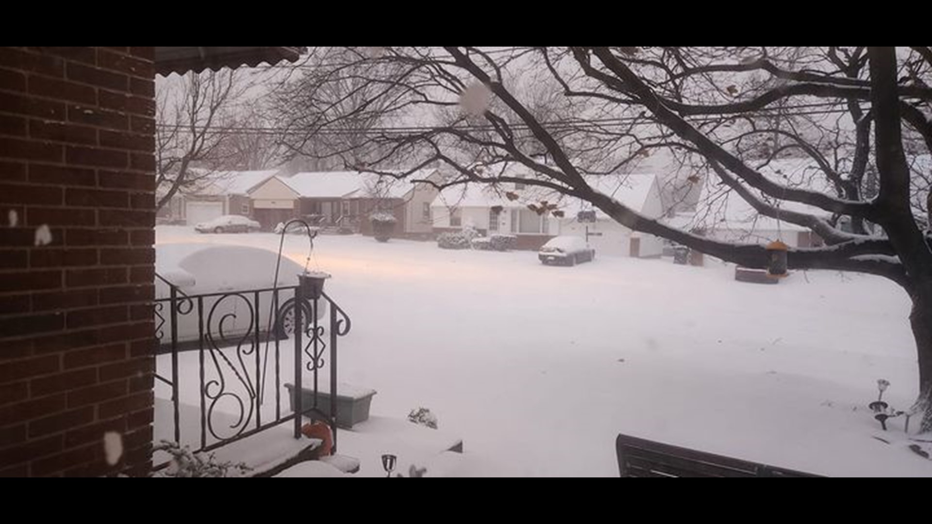 Winter storm hits Northeast Ohio with lake effect snow: Updates | wkyc.com