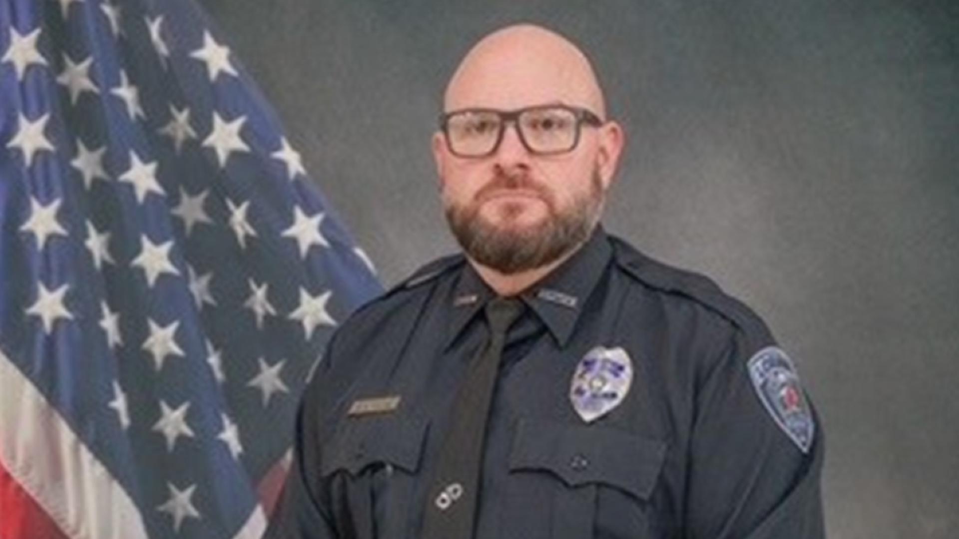 3 Lorain police officers shot, suspect dead following 'ambush' | wkyc.com