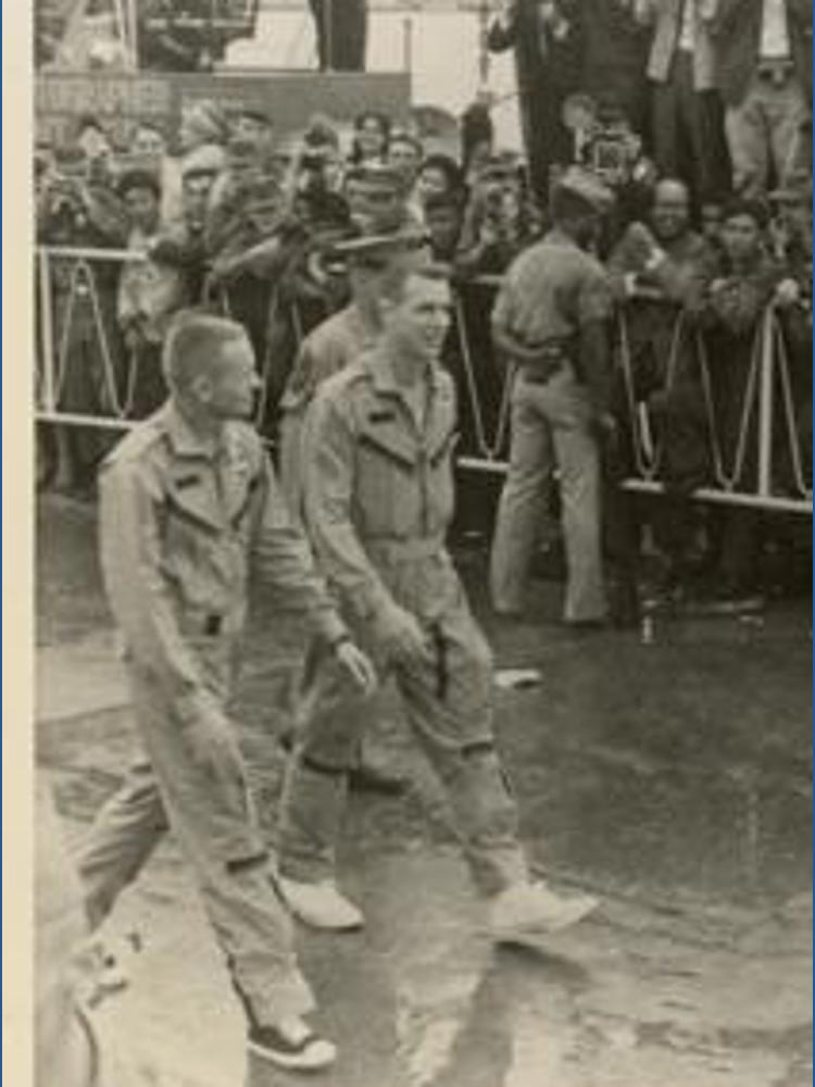 Newly discovered photos show astronaut Neil Armstrong after the Gemini ...