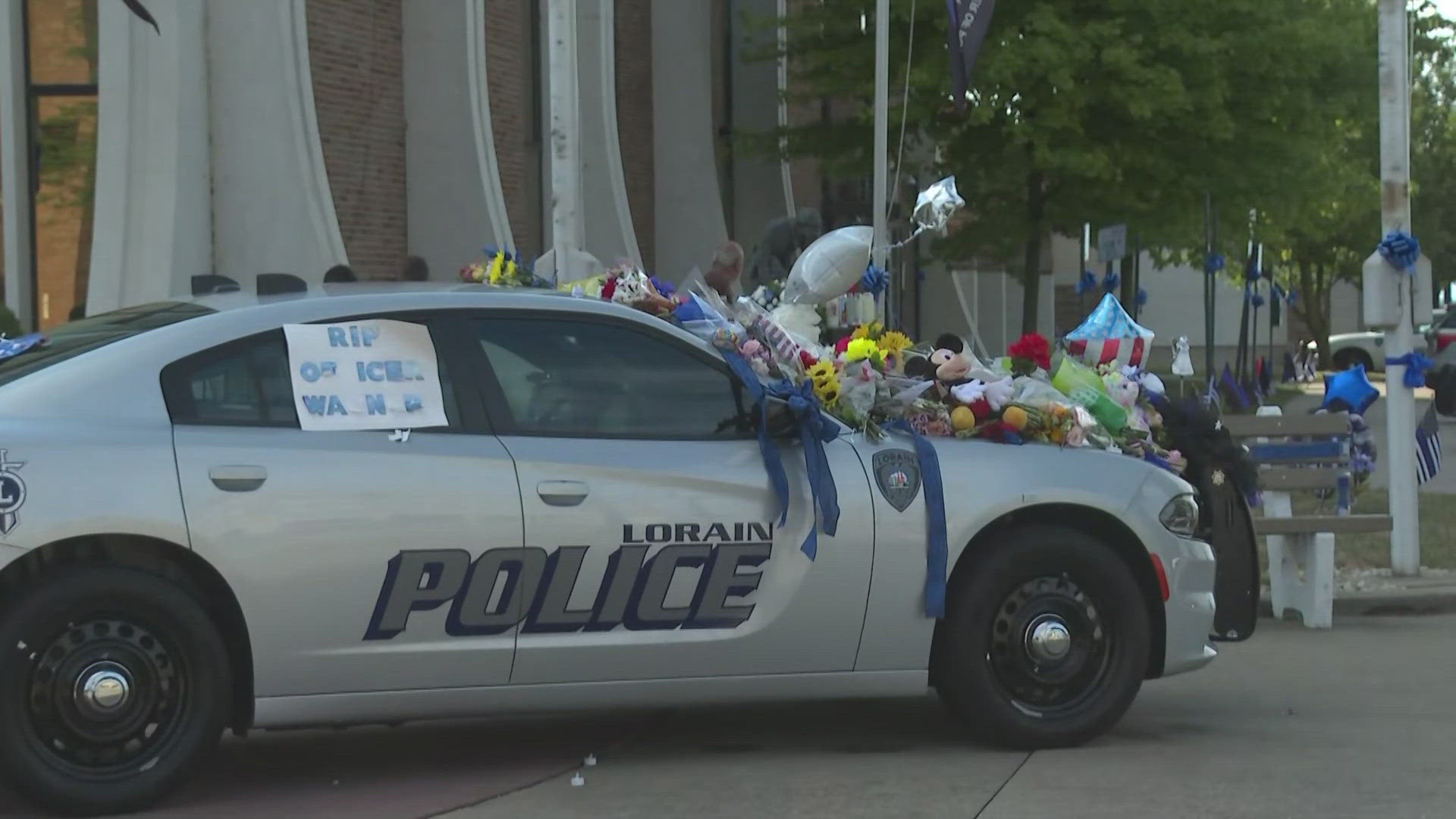 Lorain mourns fallen Officer Phillip Wagner amid growing memorial ...