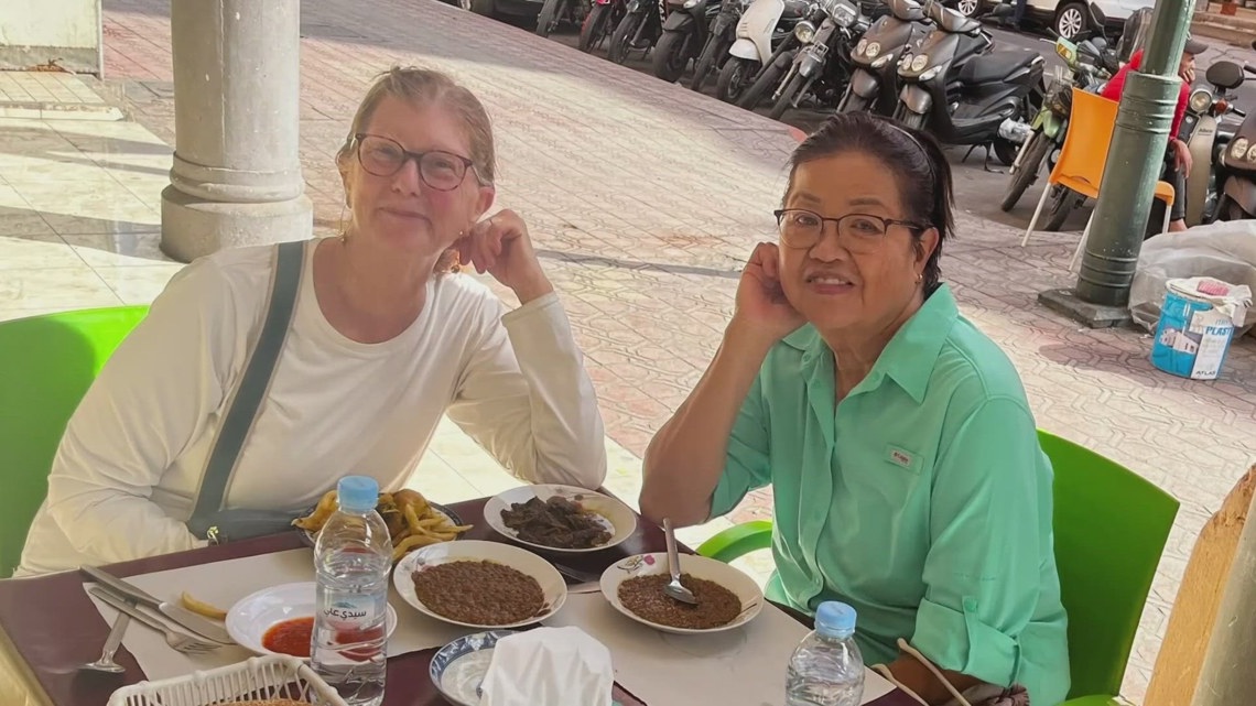 'Just ask somebody to have coffee': Late in life Oberlin friends travel ...