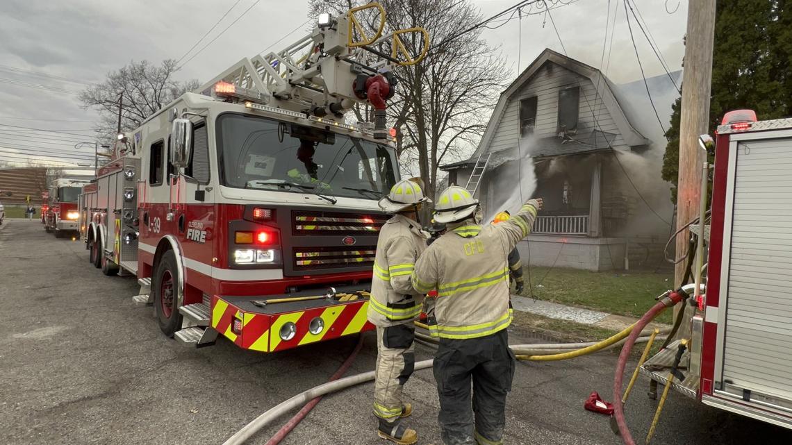 Crews respond to 2 house fires in Cleveland | wkyc.com
