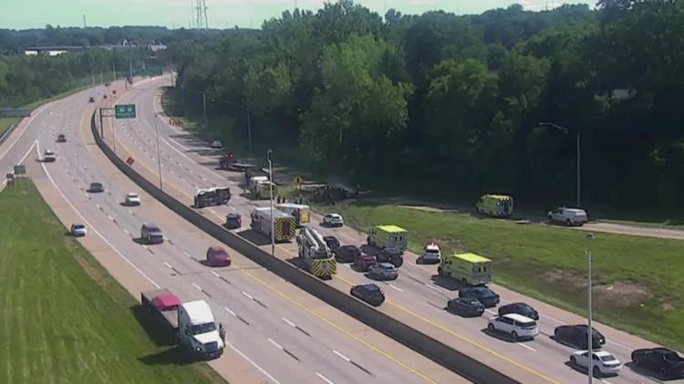 Cleveland police: 2 dead, 2 injured following fiery crash on Jennings ...