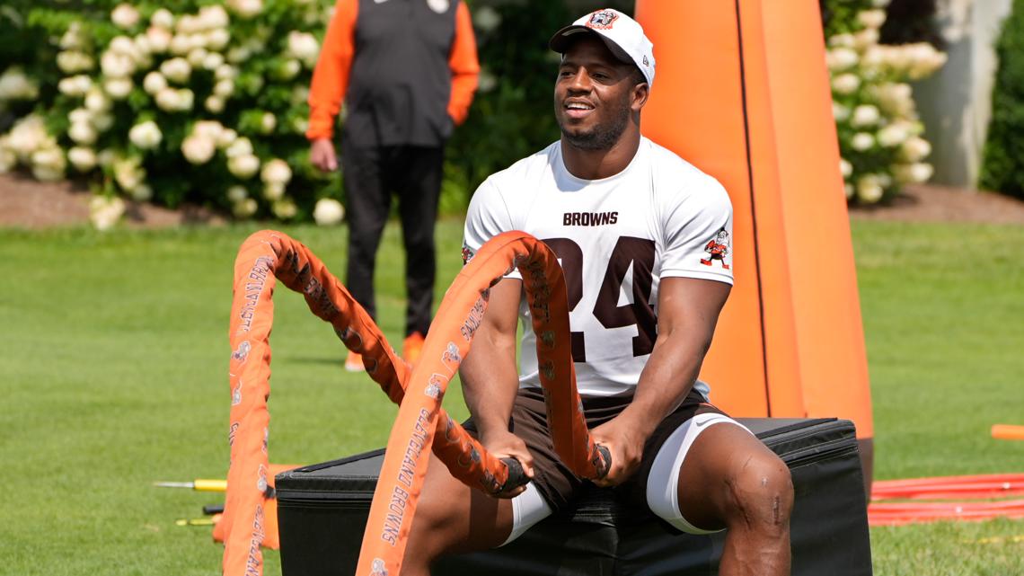 Browns RB Nick Chubb does post-practice sprints | wkyc.com
