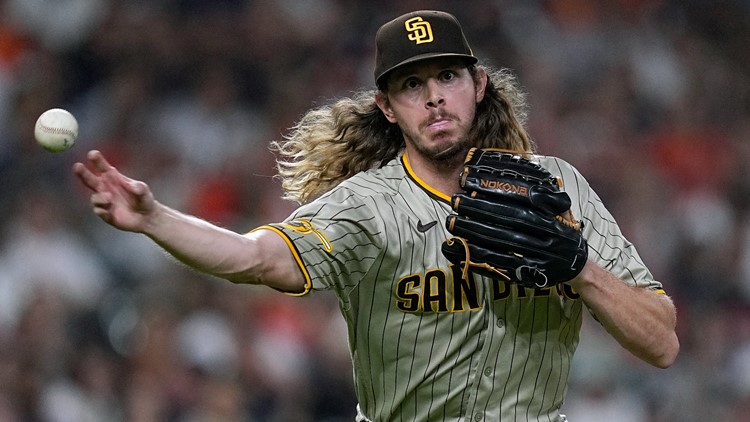 Guardians acquire RHP Scott Barlow from Padres | wkyc.com