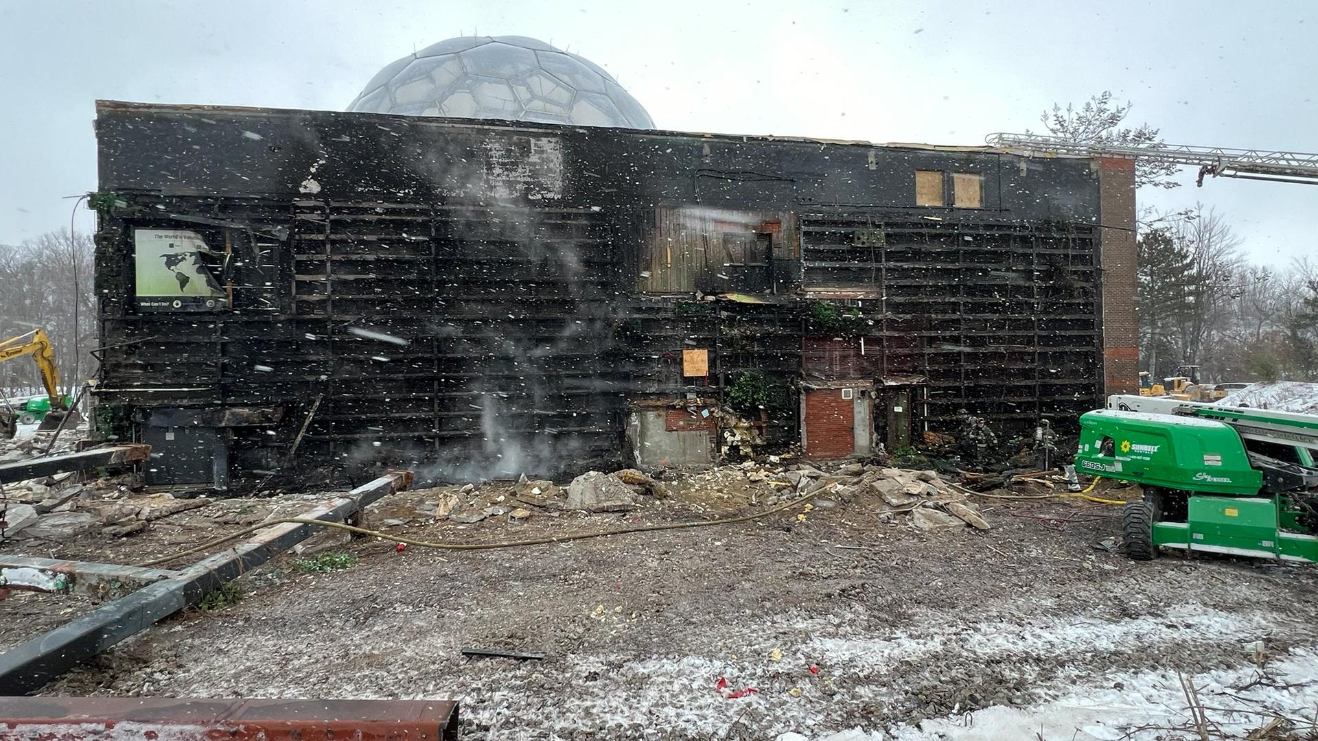 Fire at Cleveland Metroparks Zoo's Rainforest exhibit | wkyc.com