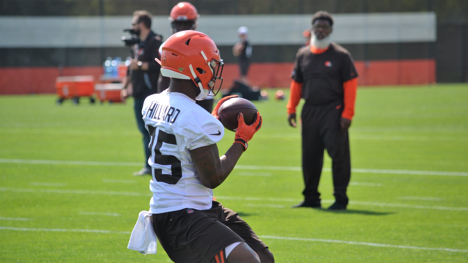 Dontrell Hilliard making most of opportunity during Duke Johnson’s absence from Browns workouts ...