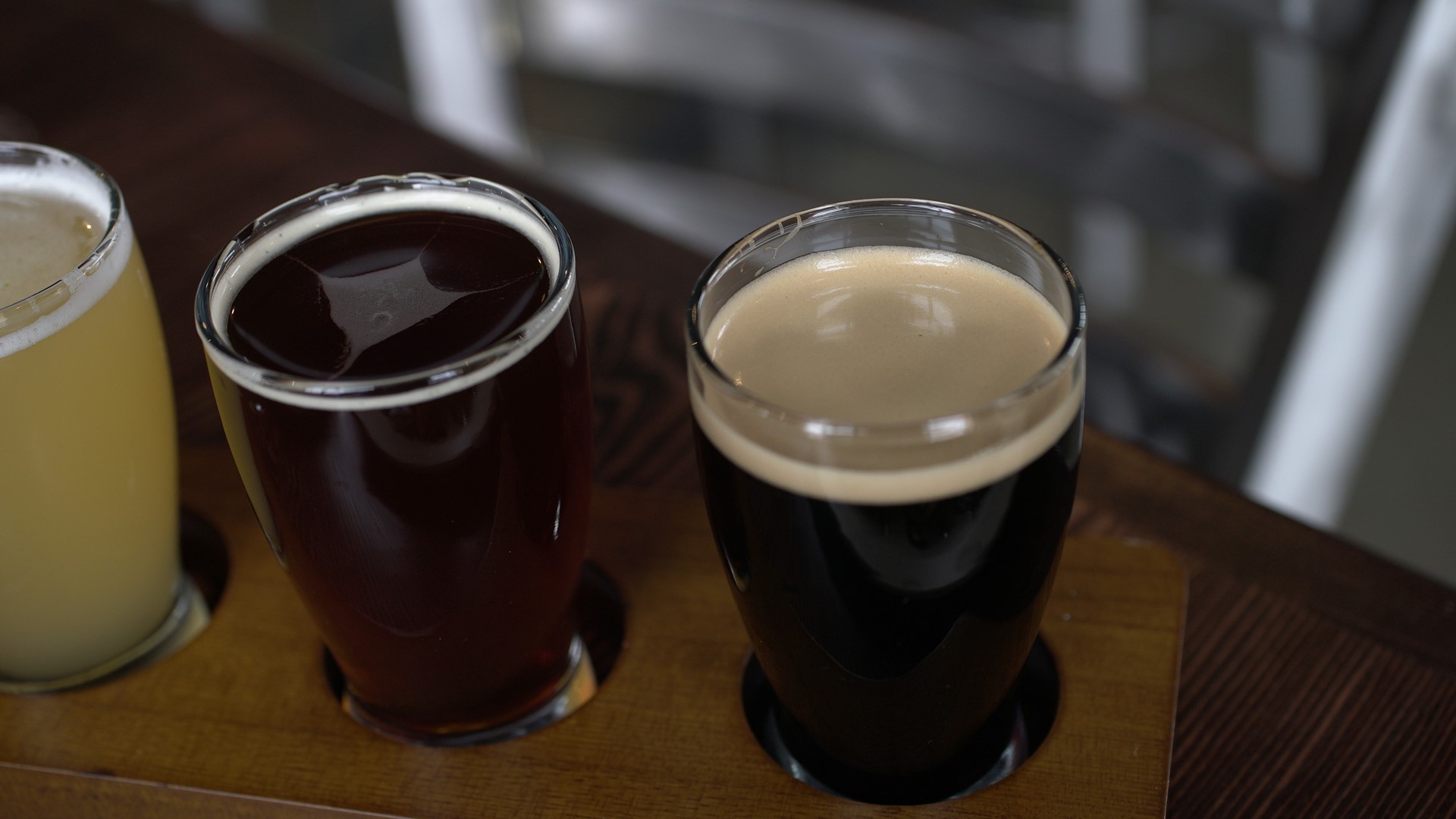 FIRST LOOK | Beerhead Bar & Eatery celebrates craft beer in Avon | wkyc.com