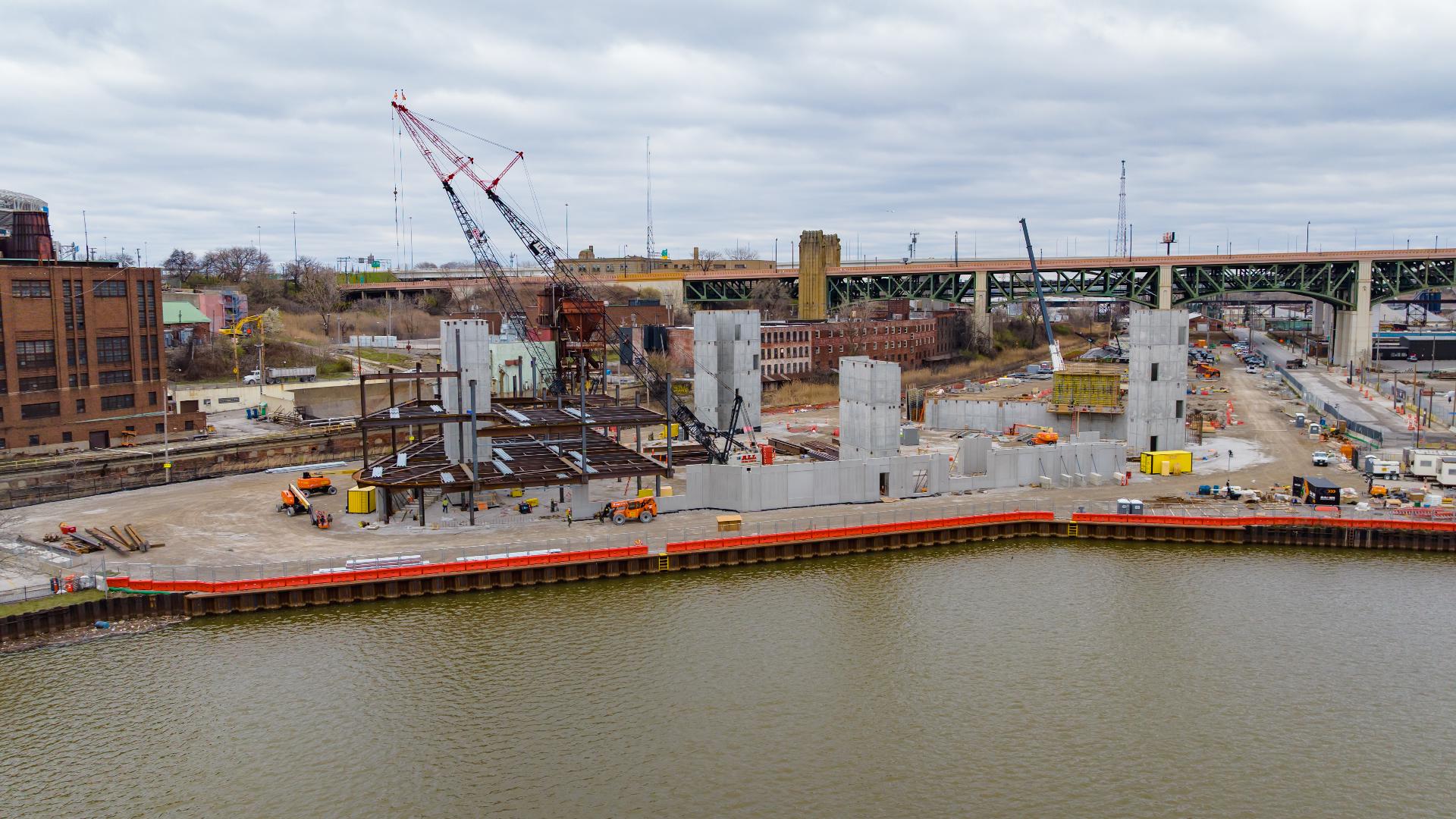 Big step forward: Cavs, Cleveland Clinic top off riverfront training ...