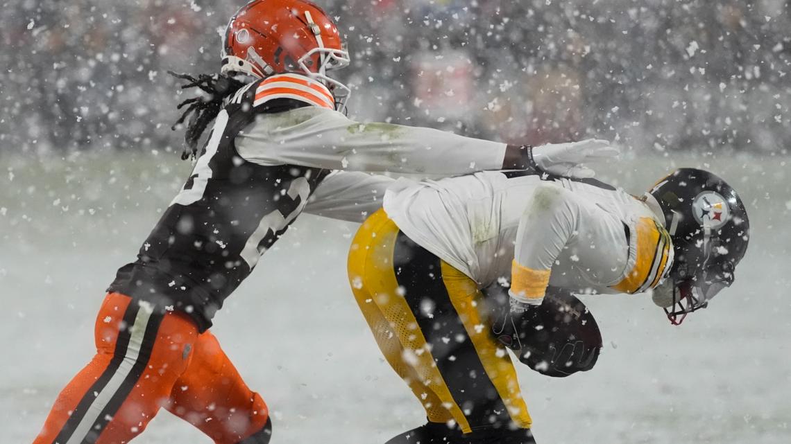 'Fake tough guy': Greg Newsome II, George Pickens trade barbs | wkyc.com