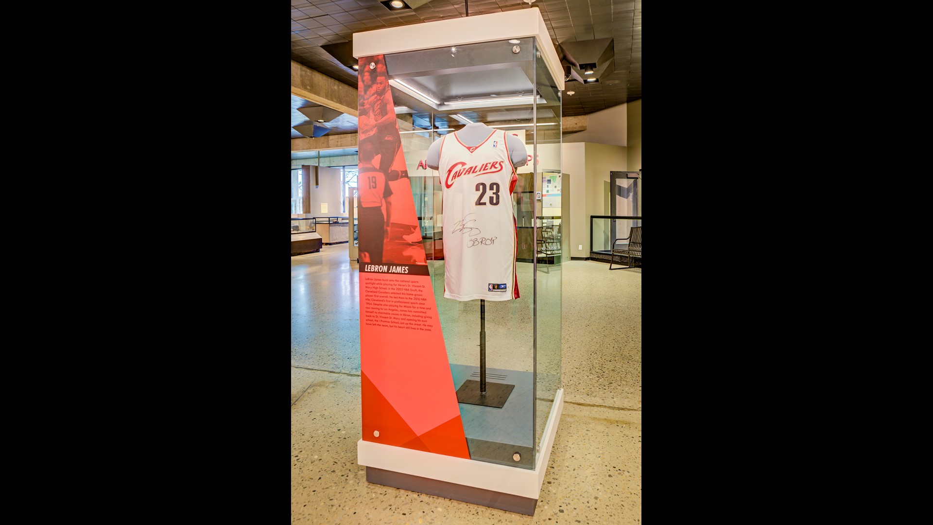 New Ohio History Connection exhibit is full of local sports stories ...