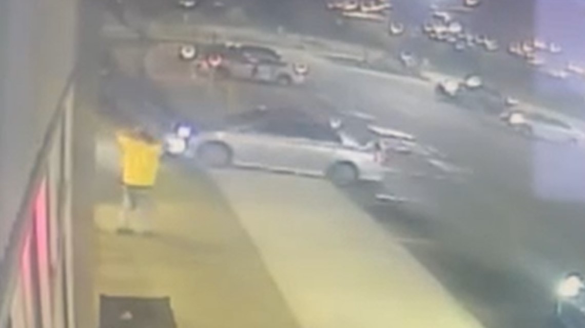 Cleveland police looking for suspect who smashed into storefront | wkyc.com