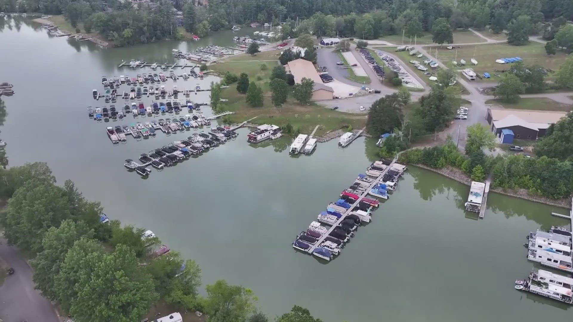 Tuscarawas County sheriff: Amish mother charged in family's Atwood Lake ...