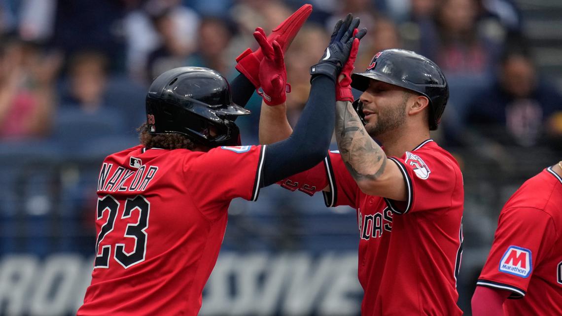 Laura Caso and Mike Polk Jr. say farewell to Jason Mikell on his final ...