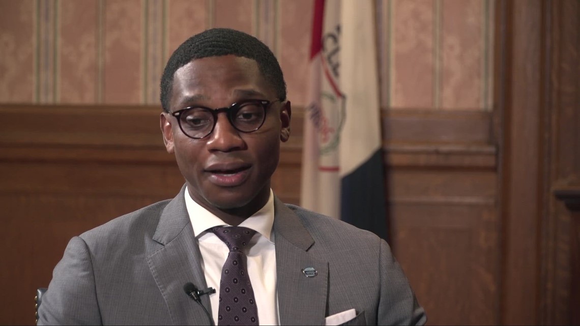 Mayor Justin Bibb discusses climate issues in Cleveland with Jason ...