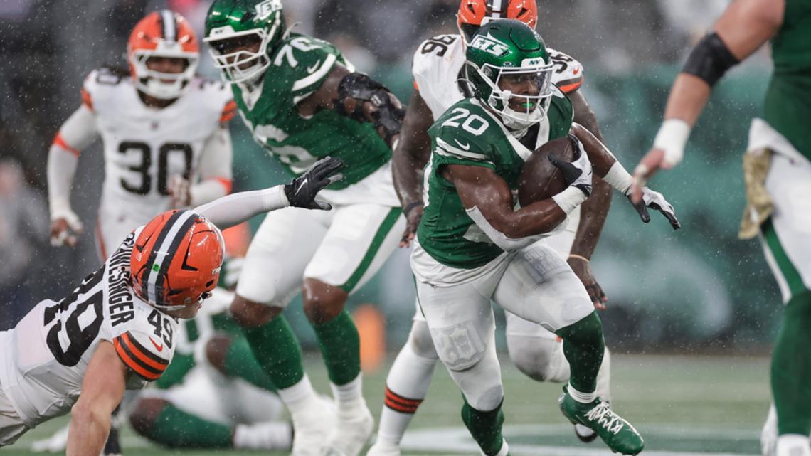 New York Jets get TD returns on a kickoff and a punt and hold on to ...