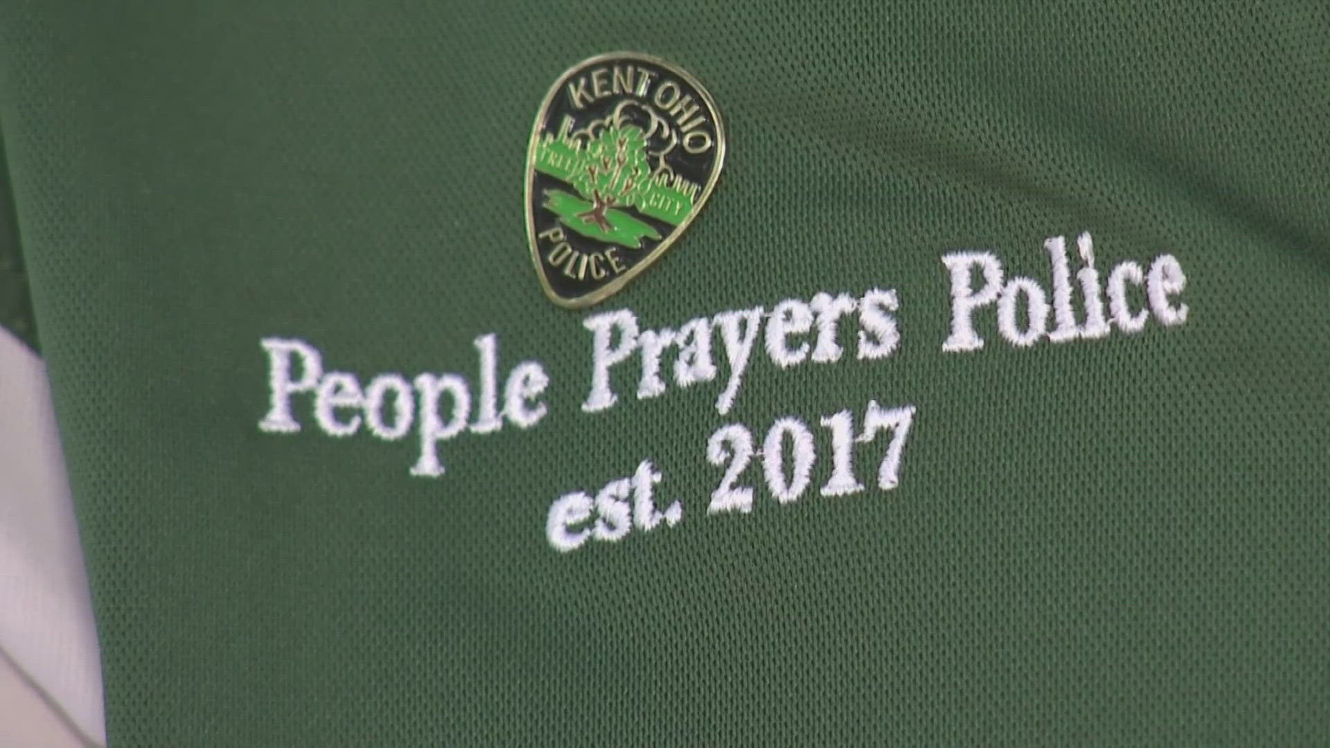 Kent prayer group offers support and prayer for police officers | wkyc.com