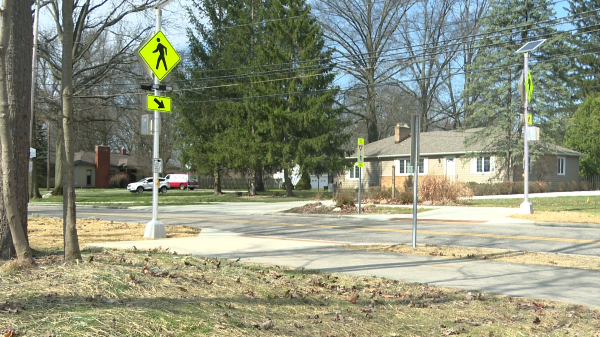 Pedestrian pathway crosswalk in Fairview Park confusing drivers | wkyc.com