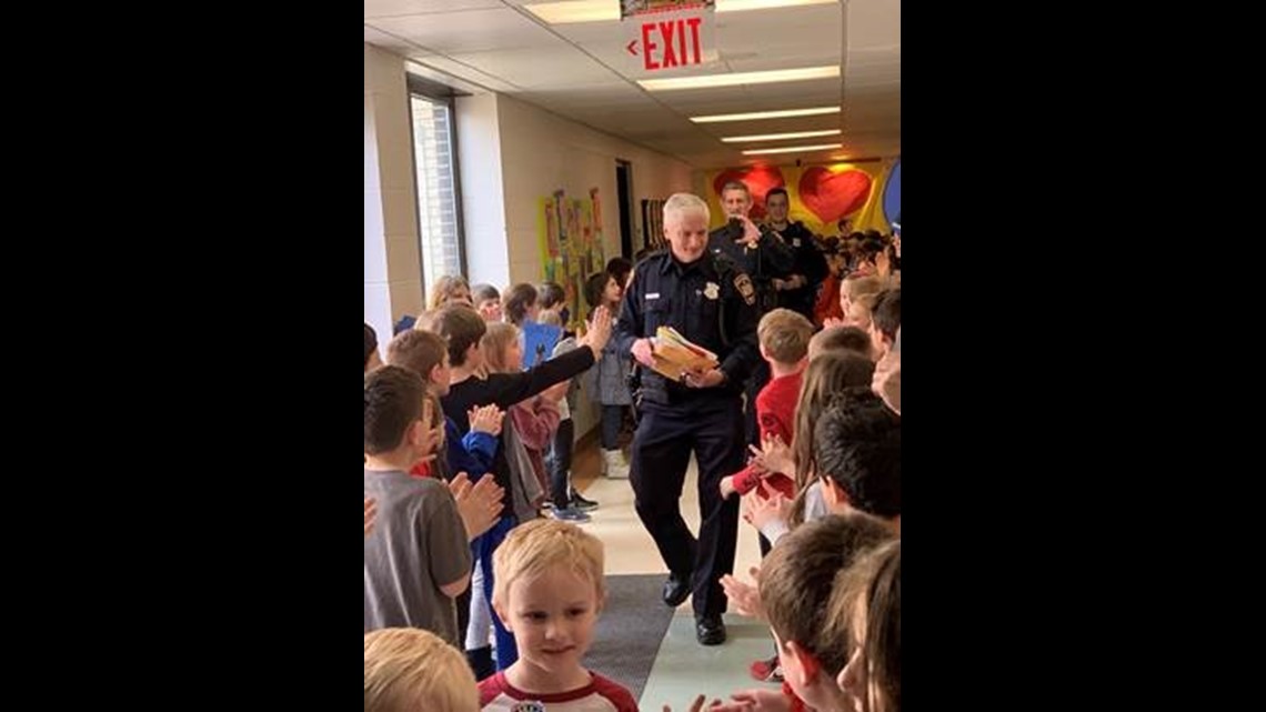 VIDEO | Elementary school surprises South Russell Police officer with ...
