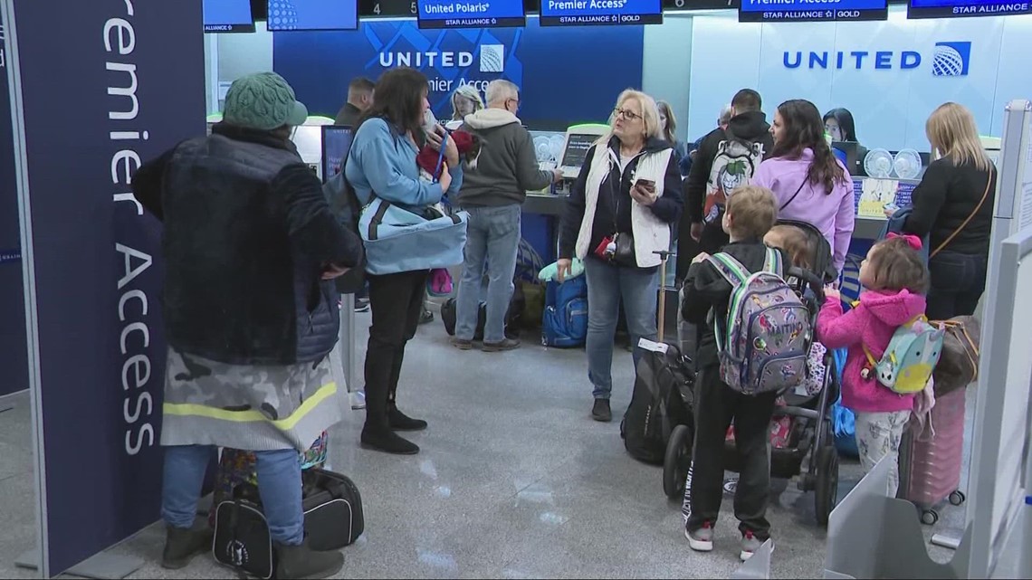 Cleveland Hopkins Airport travelers affected by FAA outage | wkyc.com