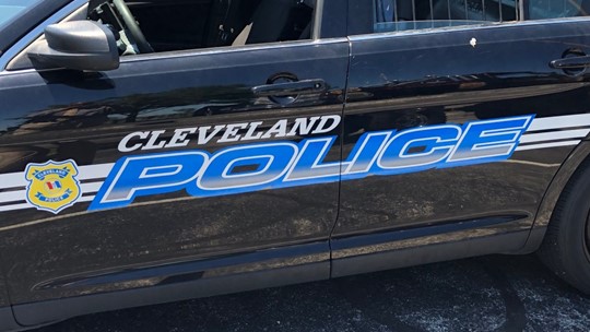 Woman hurt in overnight Cleveland stabbing | wkyc.com