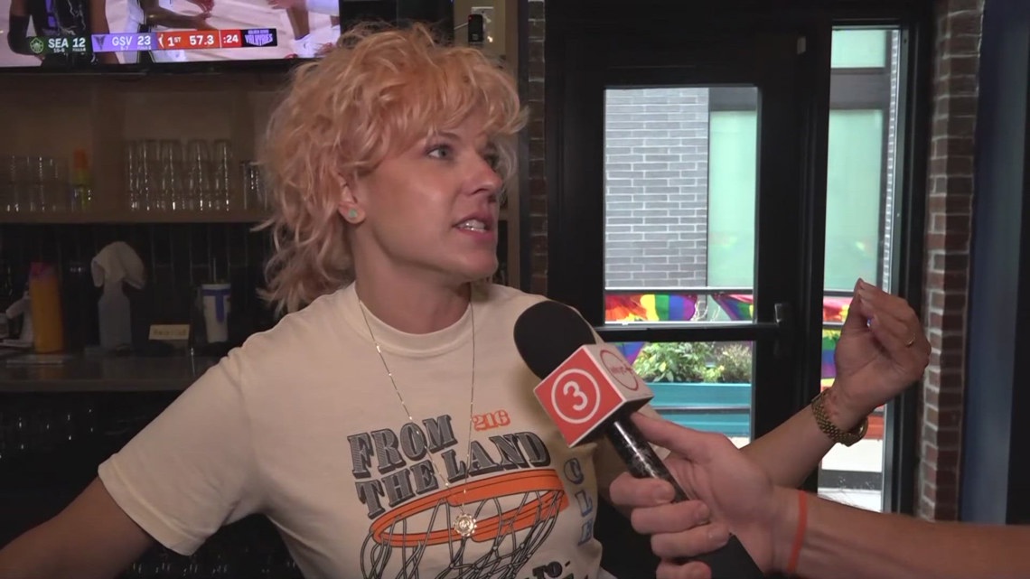 Fans flock to The W Sports Bar in Cleveland to celebrate WNBA expansion ...