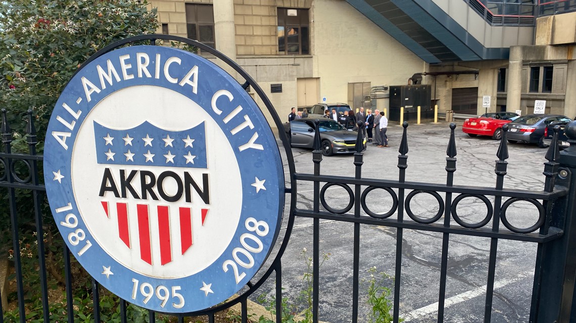 City Council reviews dashcam technology for Akron police vehicles ...