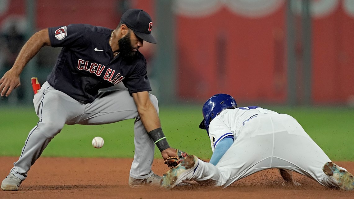 Perez's sac fly in 9th lifts Royals to win over Guardians | wkyc.com