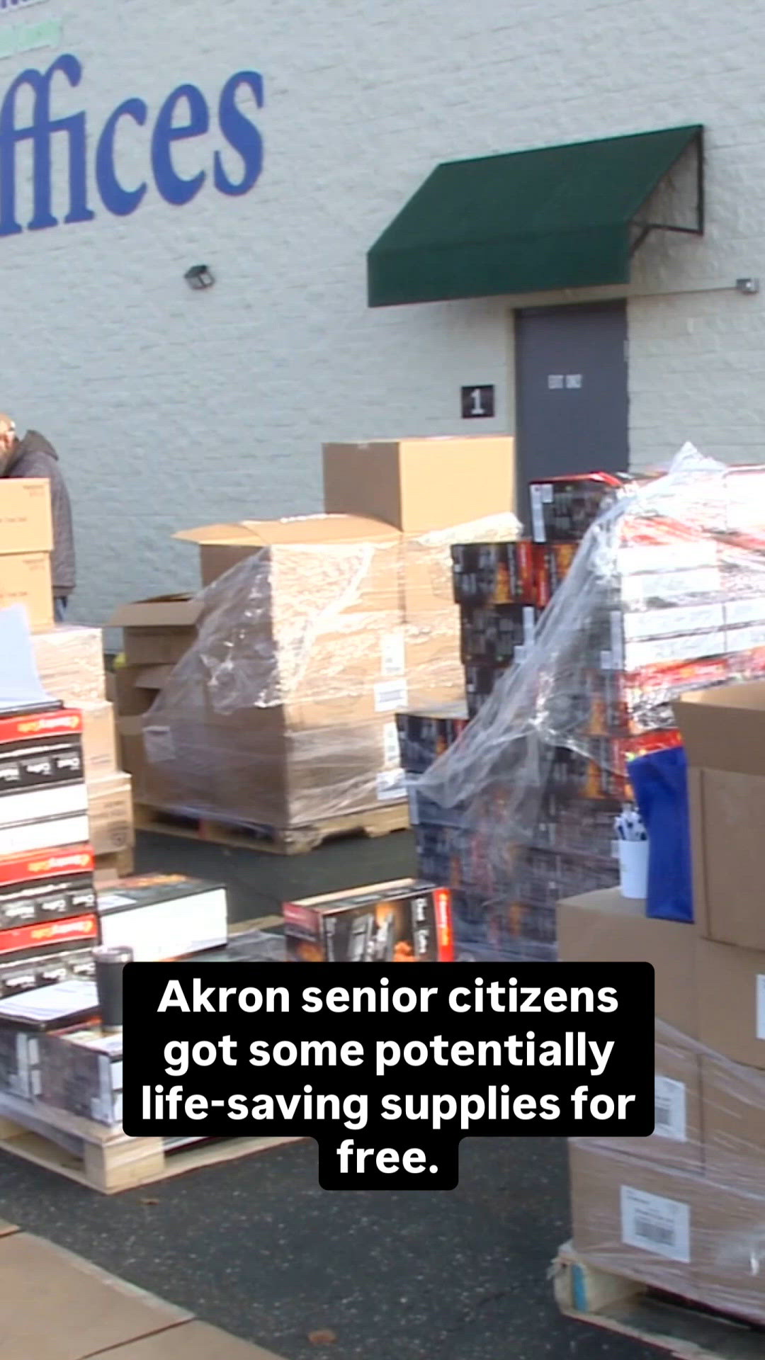 Habitat for Humanity hands out senior safety kits in Akron | wkyc.com