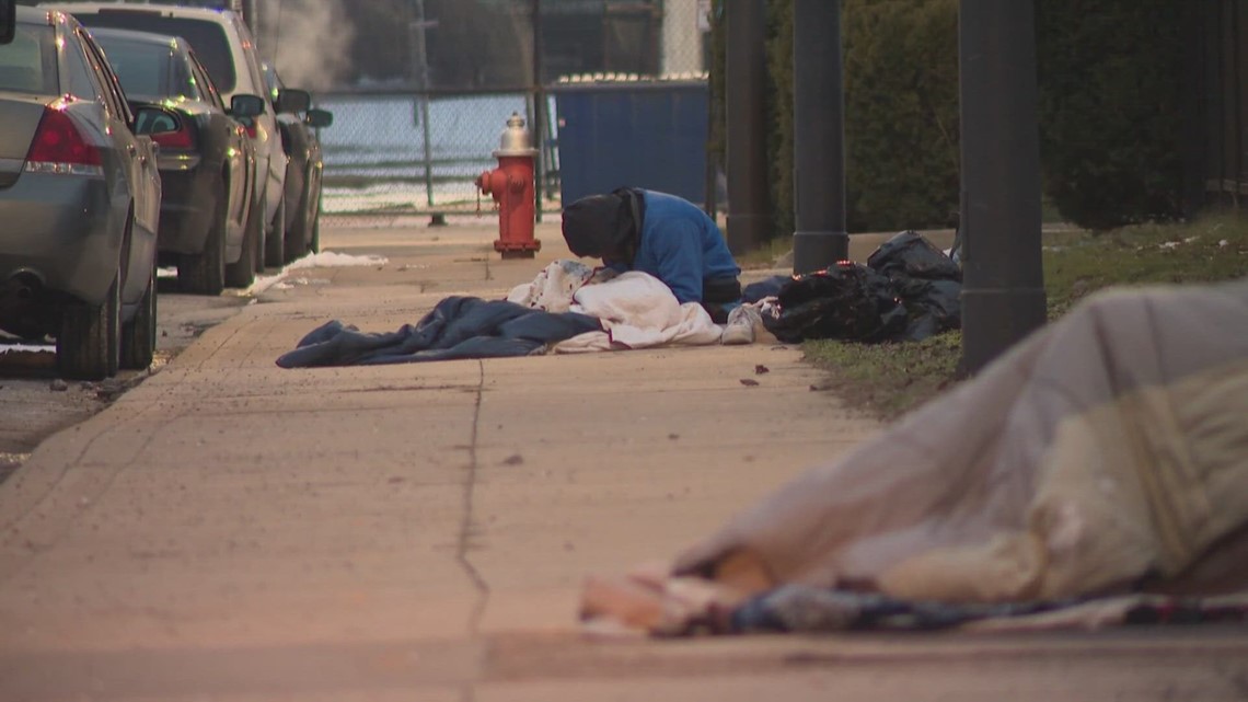 Advocates help keep homeless warm in downtown Cleveland | wkyc.com