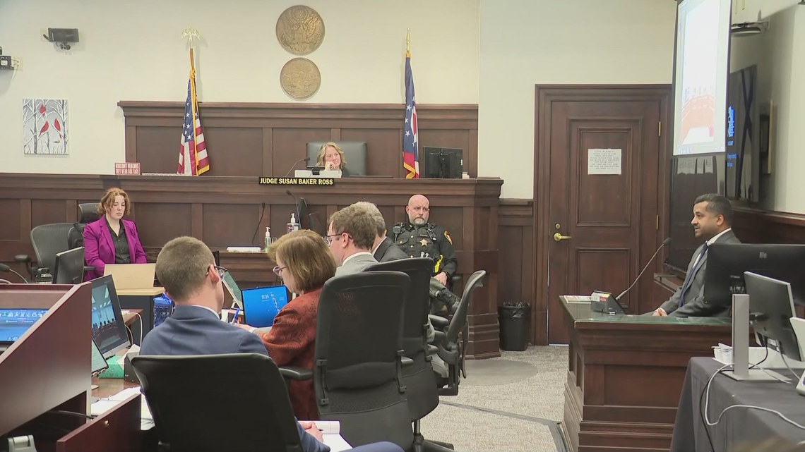 Prosecution opens case against former FirstEnergy leaders at HB 6 trial ...