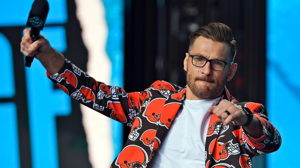 Former UFC champion Stipe Miocic sworn in as Westlake firefighter ...