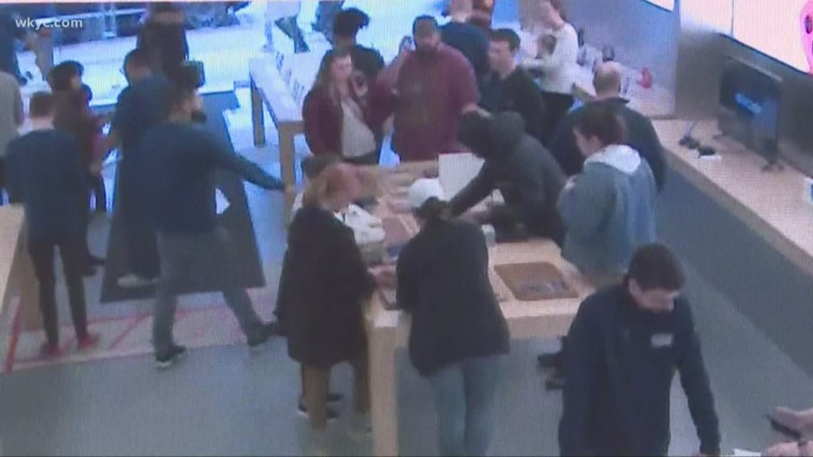 3News' Romney Smith reports from Crocker Park, where burglaries are ...