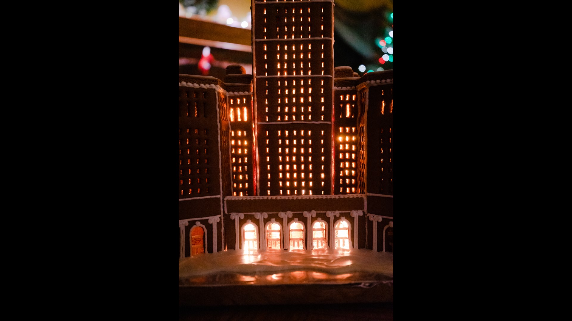 Cleveland resident creates gingerbread Terminal Tower | wkyc.com