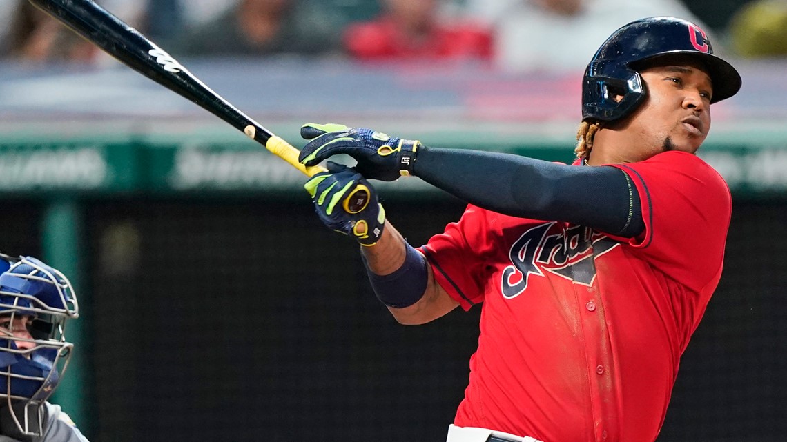 Hernández, Mercado lead Indians past Royals 14-6 | wkyc.com