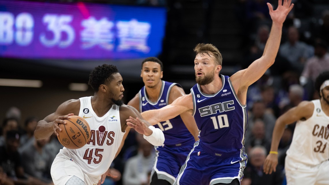 Sabonis scores 21 points, Kings top Mitchell, Cavs 127-120 | wkyc.com