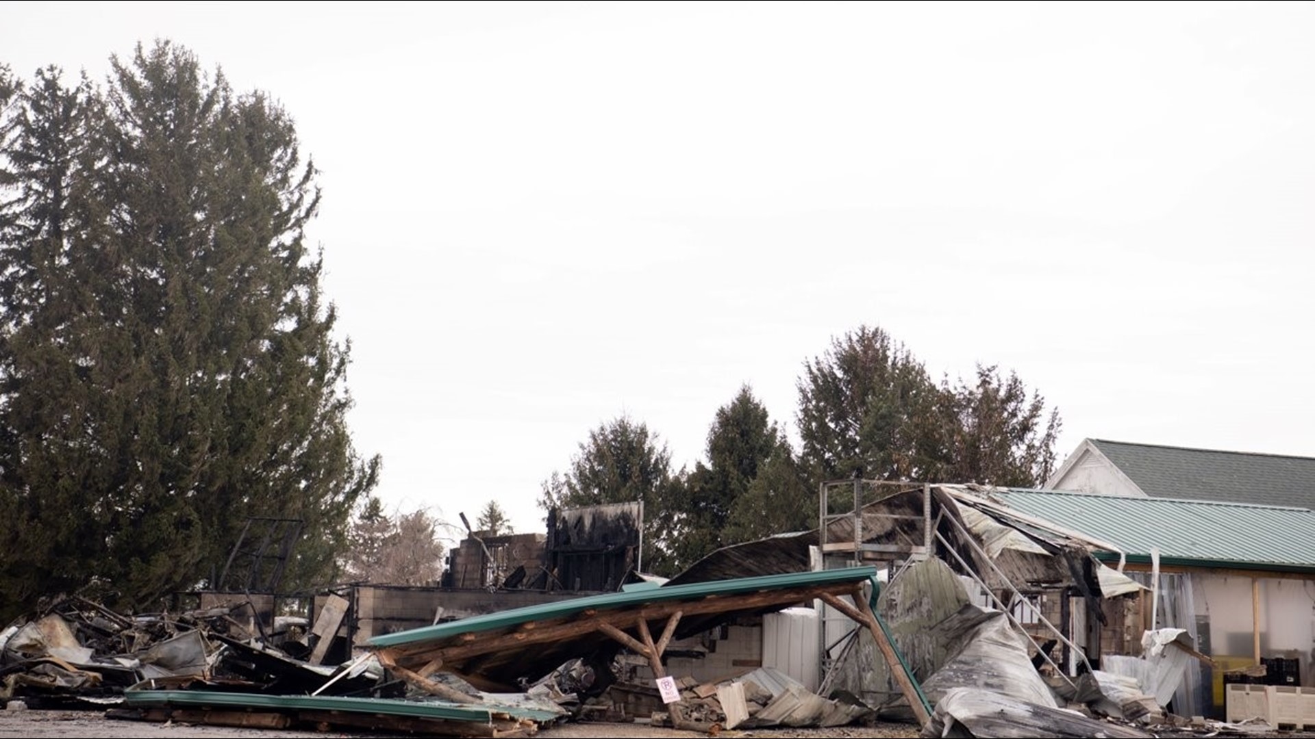 Farmer Jones Farm Market barn in Huron destroyed by fire | wkyc.com