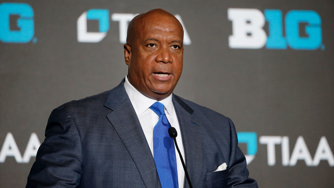 Bears hire Big Ten Commissioner Warren as team president, CEO | wkyc.com