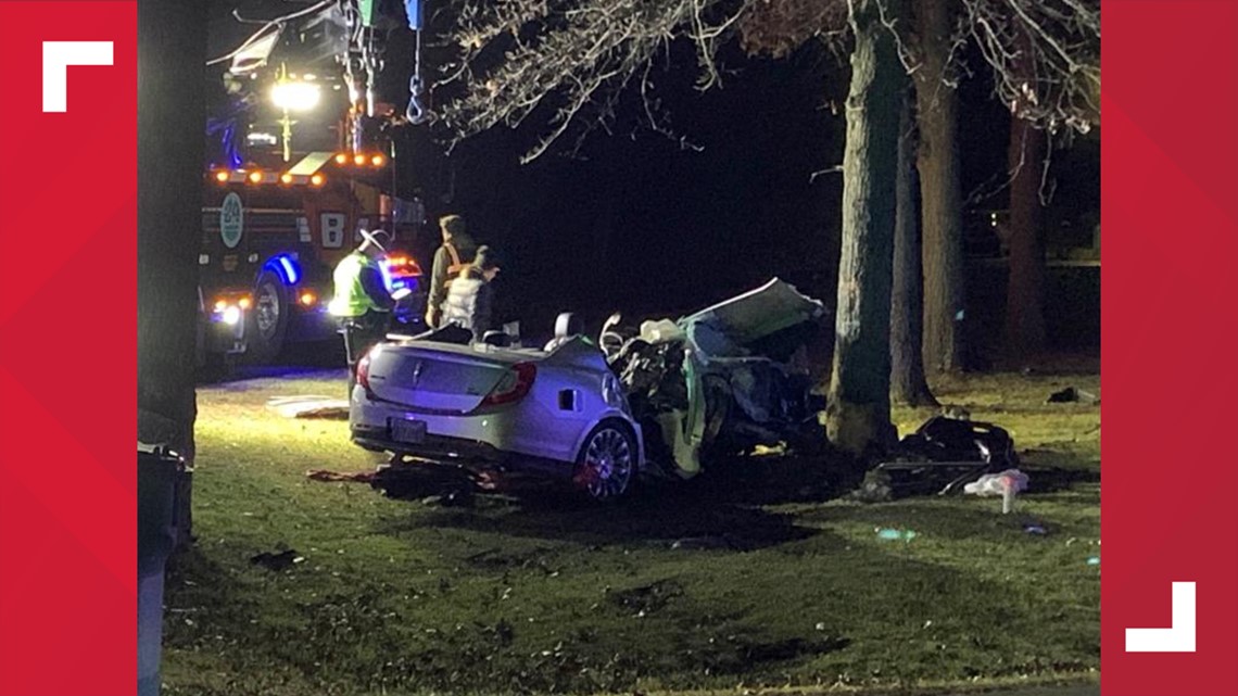 Teen dies, 2 seriously injured in Springfield Twp. crash | wkyc.com