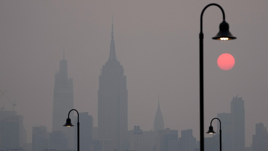 Canada wildfire smoke cause 'hazardous' air quality alerts in US | wkyc.com