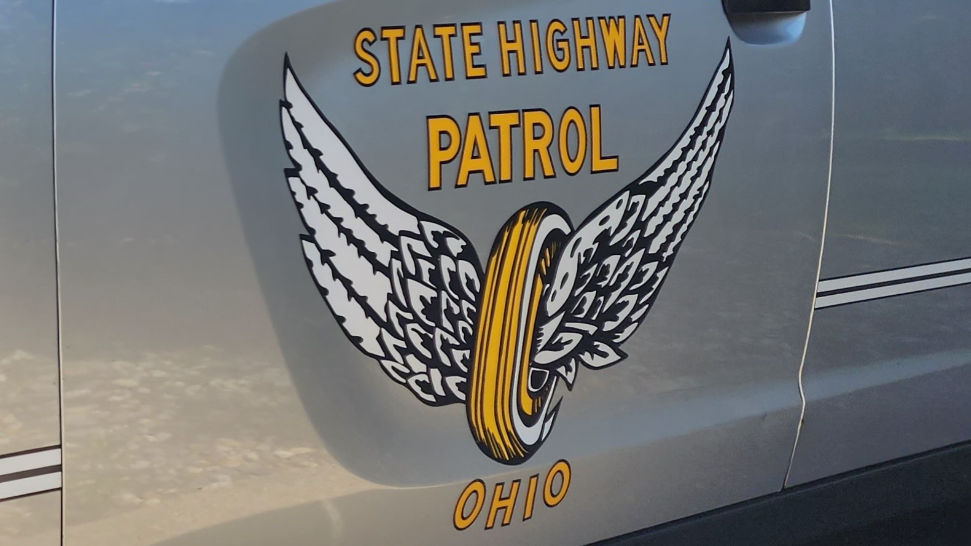 1 dead after SUV crashes into utility pole, overturns in Stark County ...
