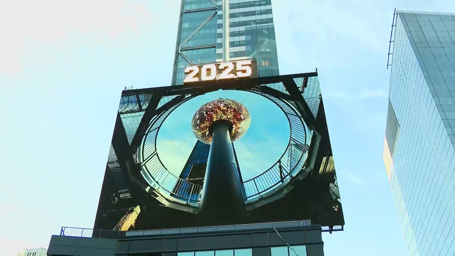 WATCH: New Year's Eve ball drop in Times Square | wkyc.com