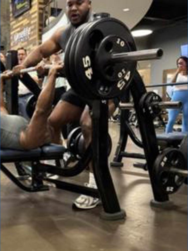 71-year-old sets World Record for bench press achievement | wkyc.com